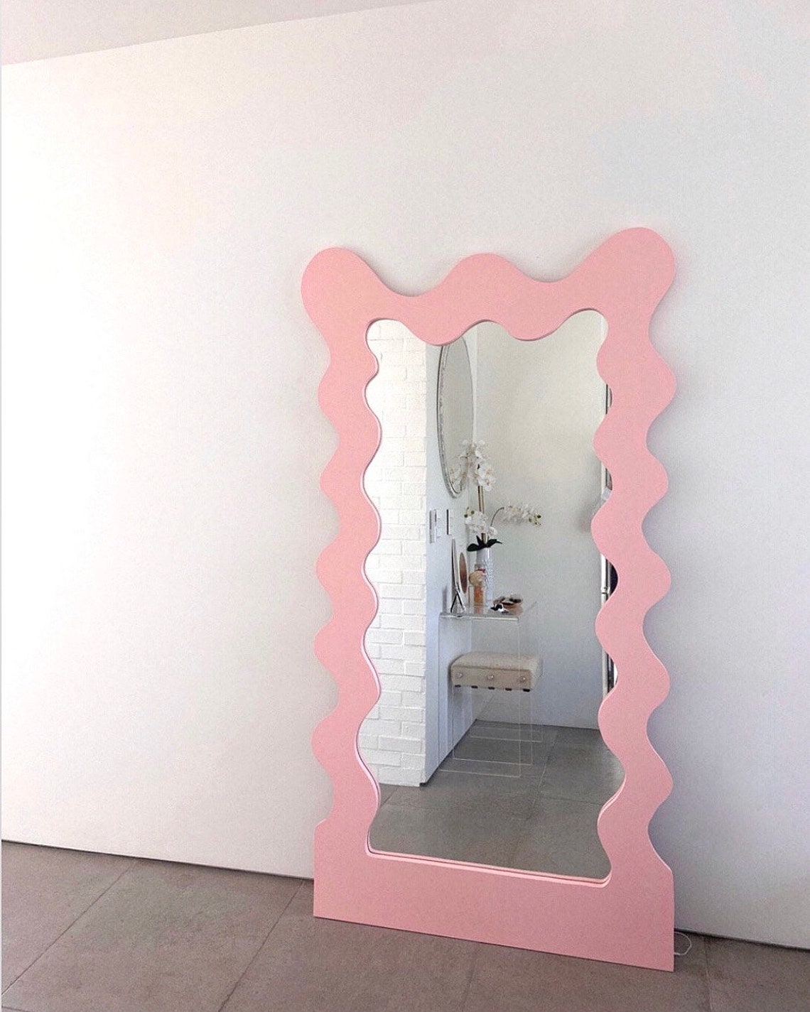 Handmade Curvy/wavy/irregular Full Length Mirror With LED - Etsy Handmade Curvy/wavy/irregular Full Length Mirror With LED - Etsy
