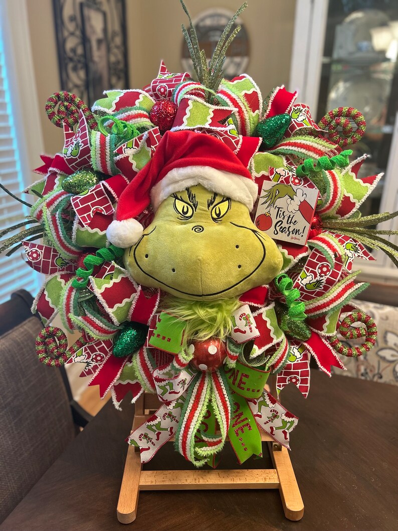 Grinch Inspired Christmas Wreath, the Grinch, Christmas Wreath, Grinch ...