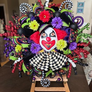 Halloween Wreath, Halloween Swags, Scary Clown Wreaths, Clown Swags ...