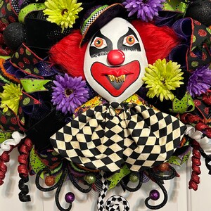 Halloween Wreath, Halloween Swags, Scary Clown Wreaths, Clown Swags ...