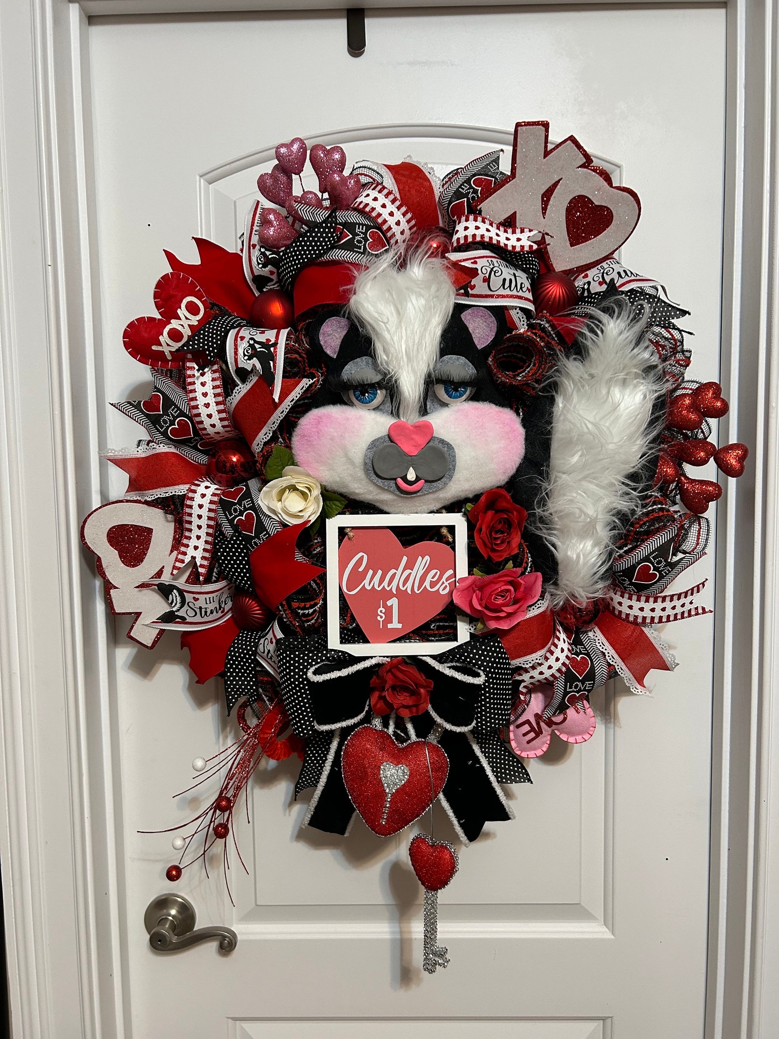Skunk Wreath, Skunks, Valentine’s Day Wreaths, February 14th Attachment ...