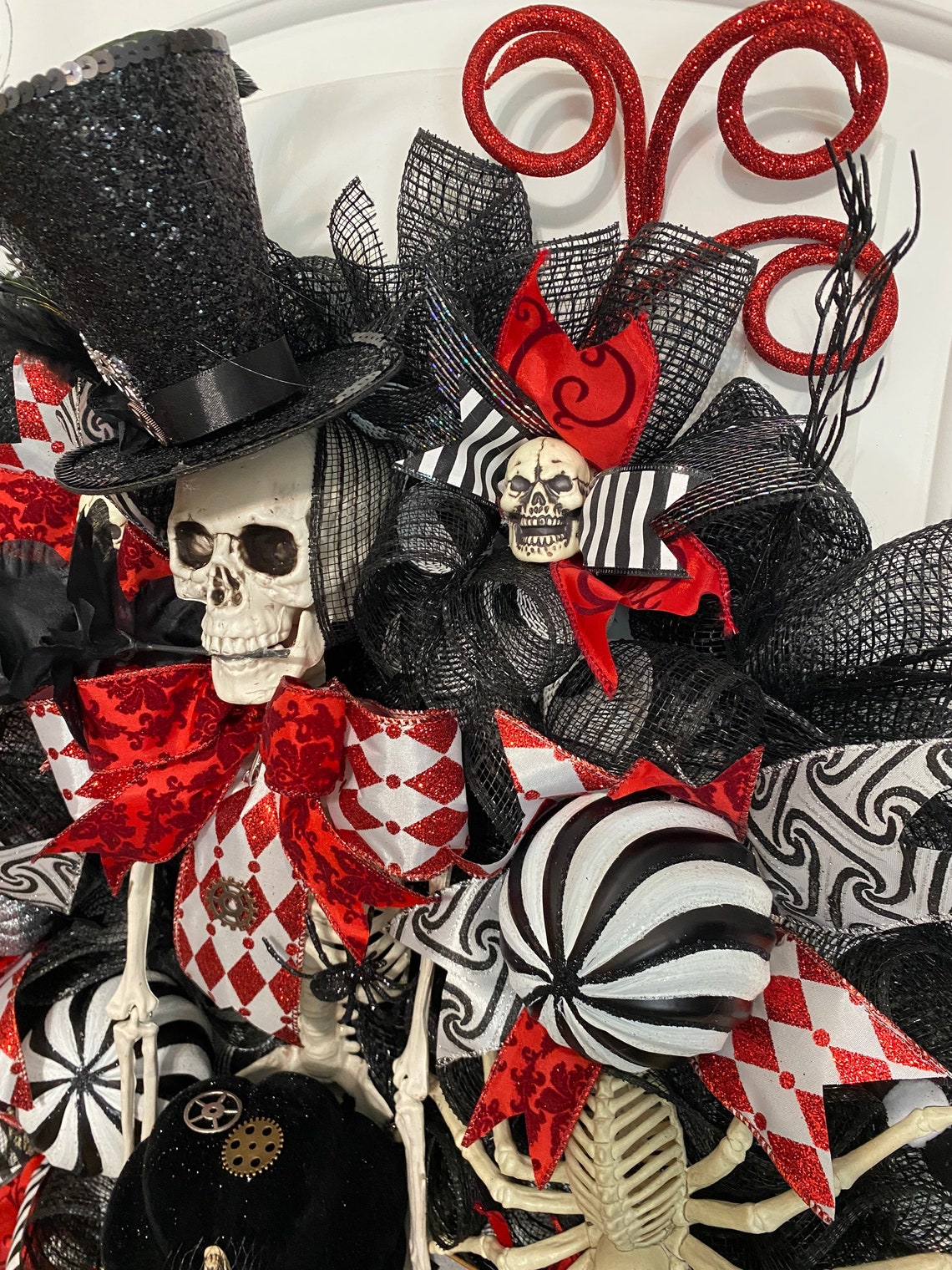 Halloween skeleton wreath skull wreath skeleton swag skull | Etsy