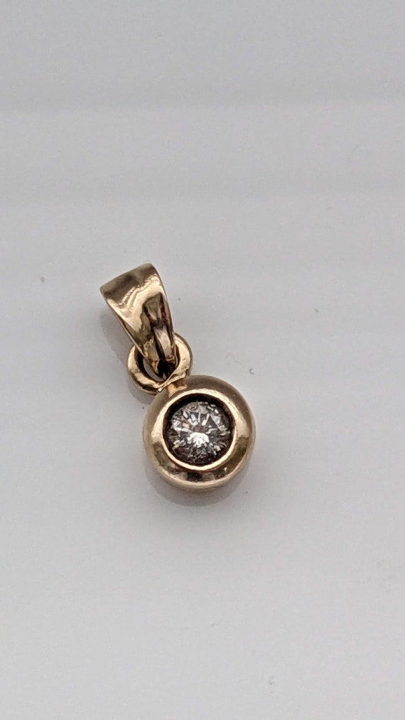 Vintage 9ct gold solitaire - Gem