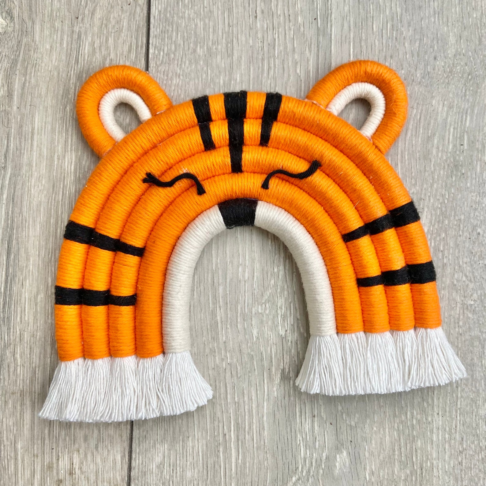 Tiger Macrame Wall Hanging / Tiger Nursery Decor / Animal Nursery Decor ...