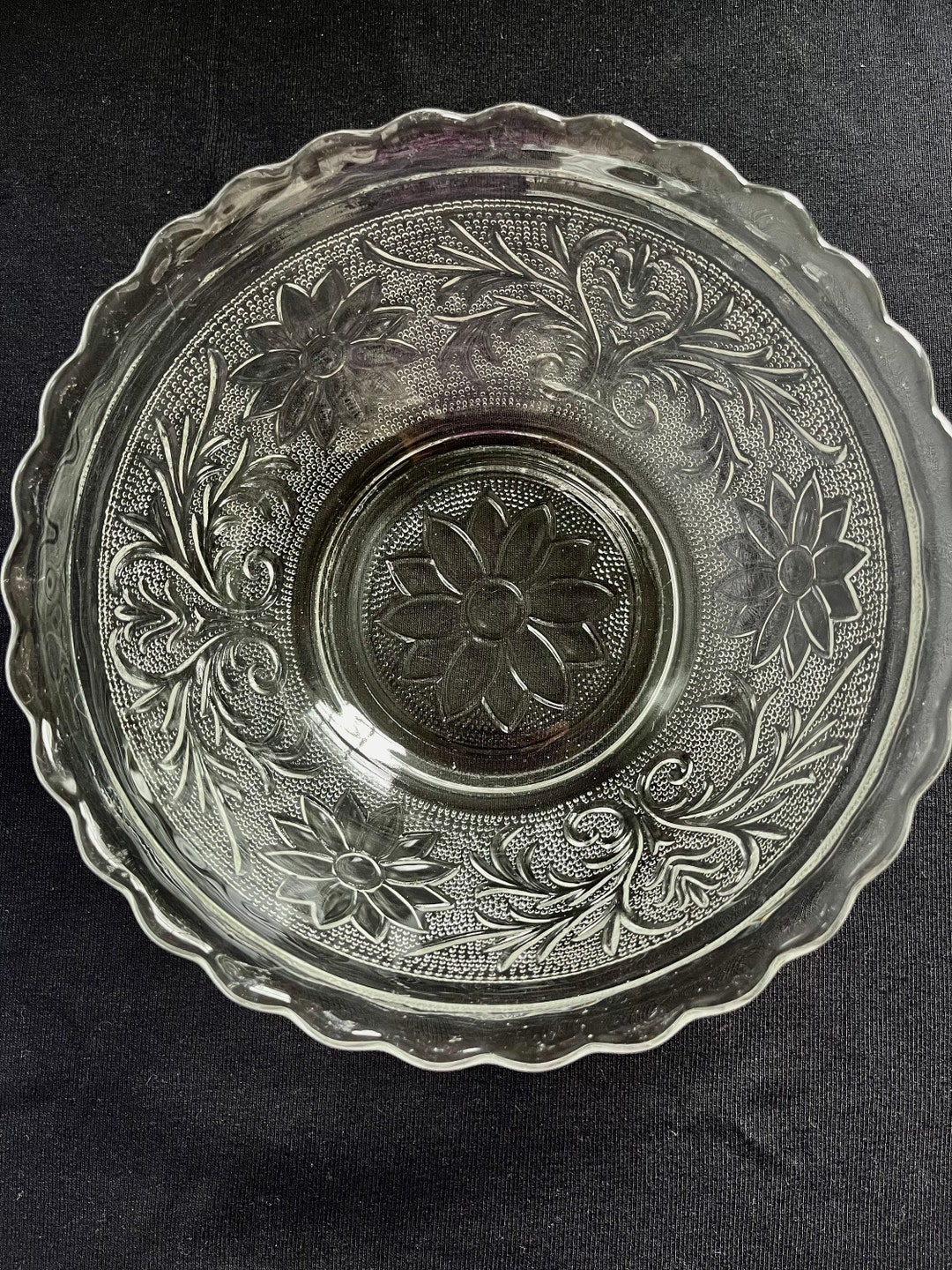 Vintage Anchor Hocking Sandwich Pattern Serving Bowl Scalloped Edge ...