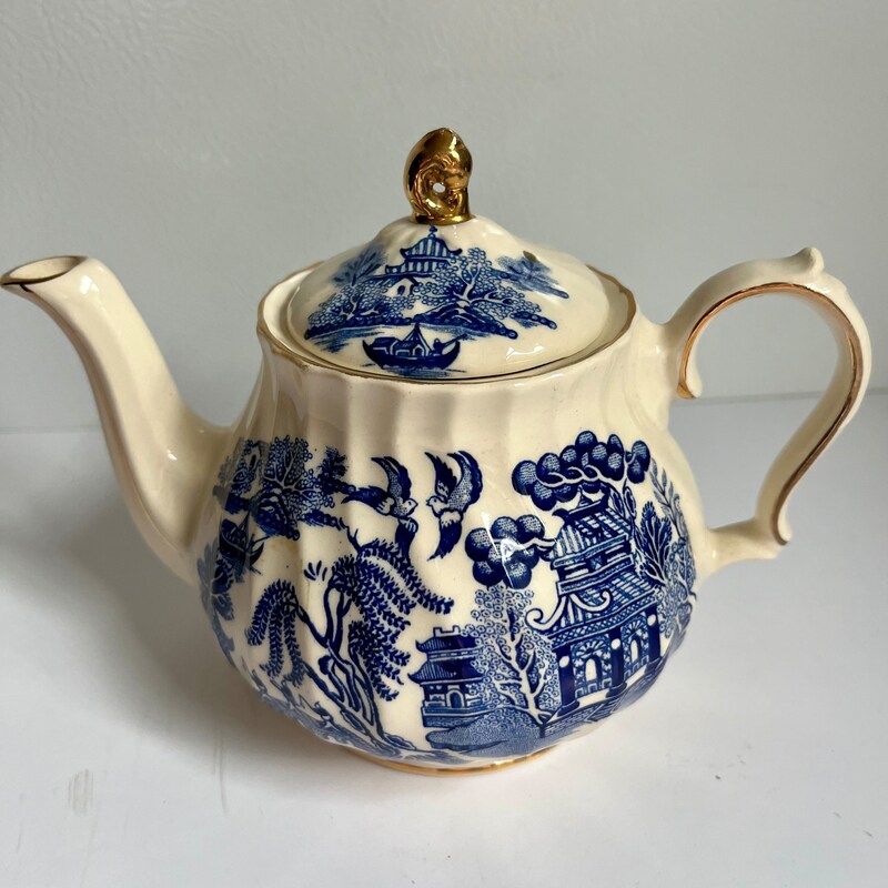Blue Willow Teapot - Etsy