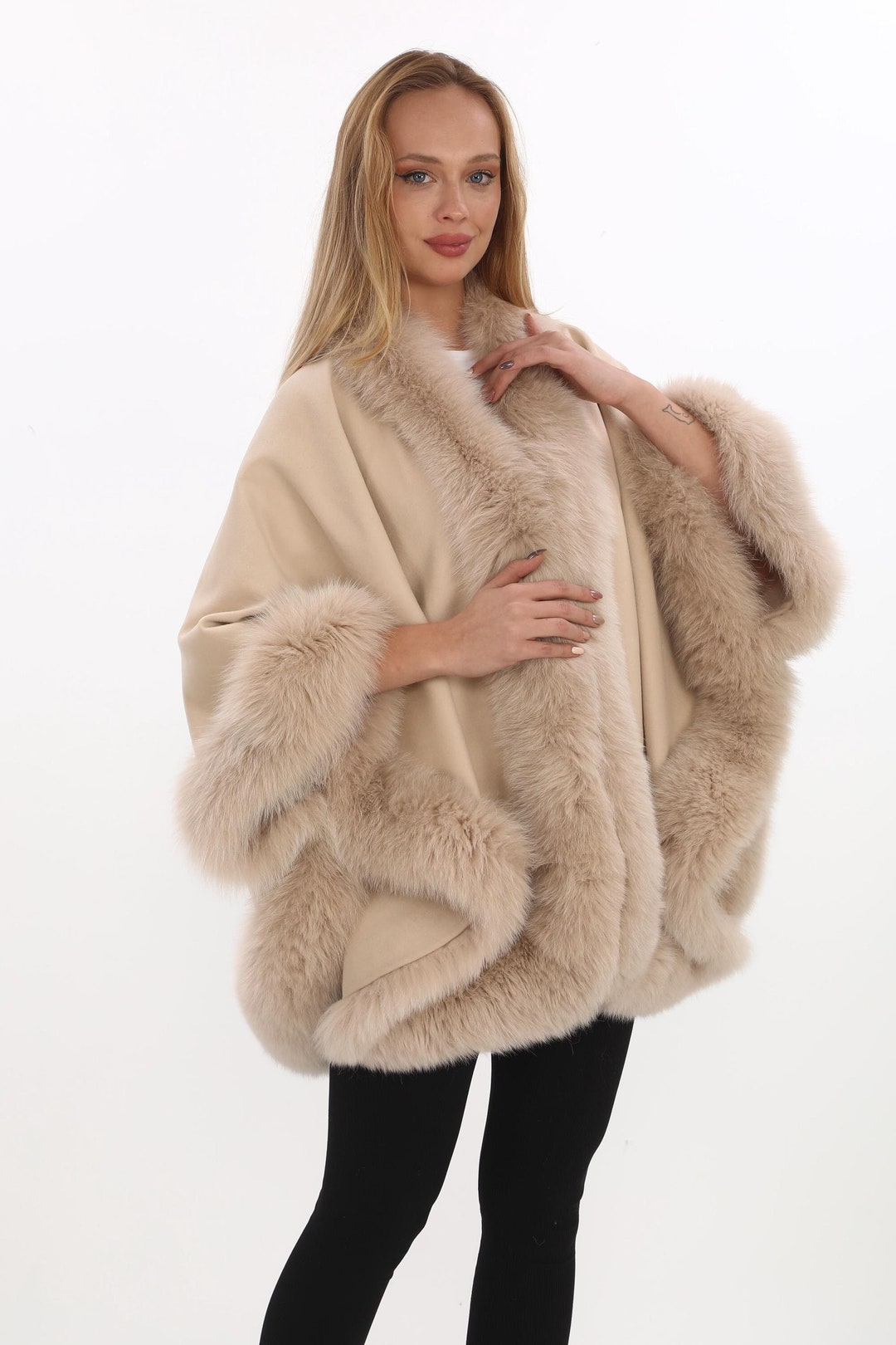 Luxury Beige Cashmere Cape With Fox Fur Trim, Elegant Winter Fur Wrap ...