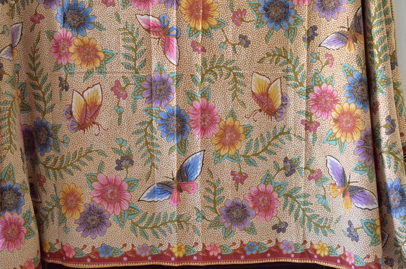 Hand Drawn Indonesian Batik Tulis Fabric Peranakan Hokokai Sarong Java ...