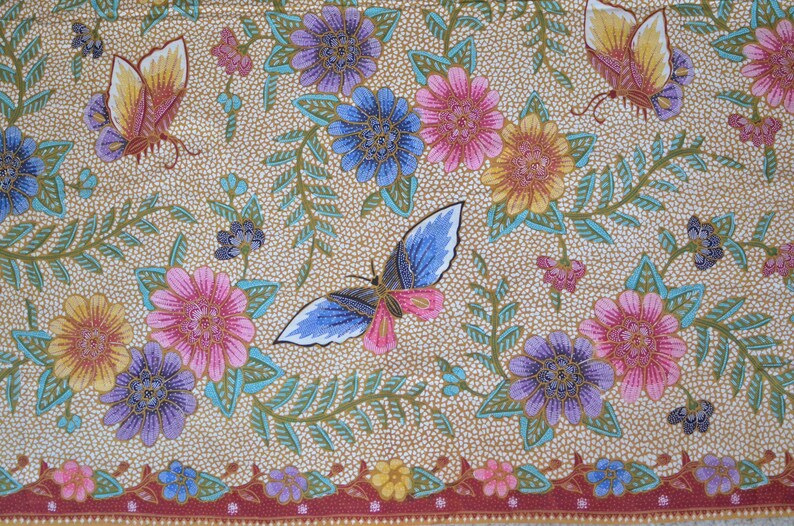 Hand Drawn Indonesian Batik Tulis Fabric Peranakan Hokokai - Etsy