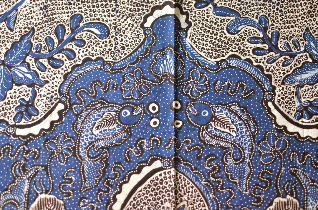 Javanese Legend Underwater Hand Drawn Indonesian Batik Tulis Fabric ...
