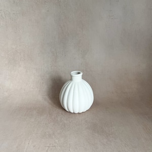 Small Beige Ribbed Hand Painted Vases Bud Vase Set of Vases Ceramic ...