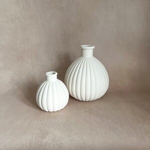 Small Beige Ribbed Hand Painted Vases Bud Vase Set of Vases Ceramic ...