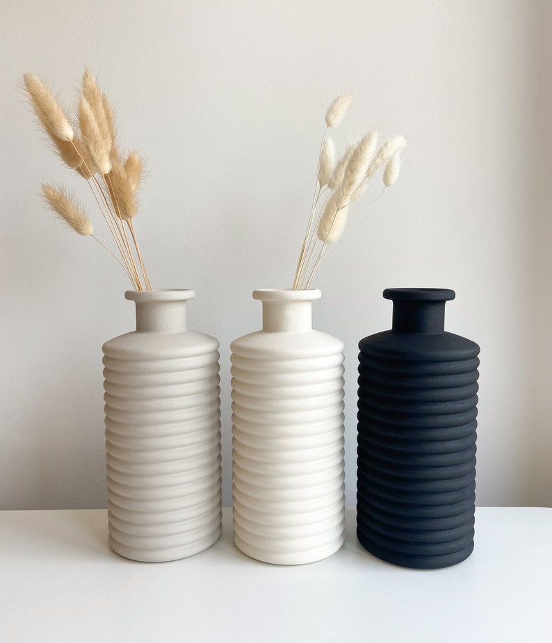 Ribbed Hand Painted Vase With Bunny Tails Matte Ceramic - Etsy