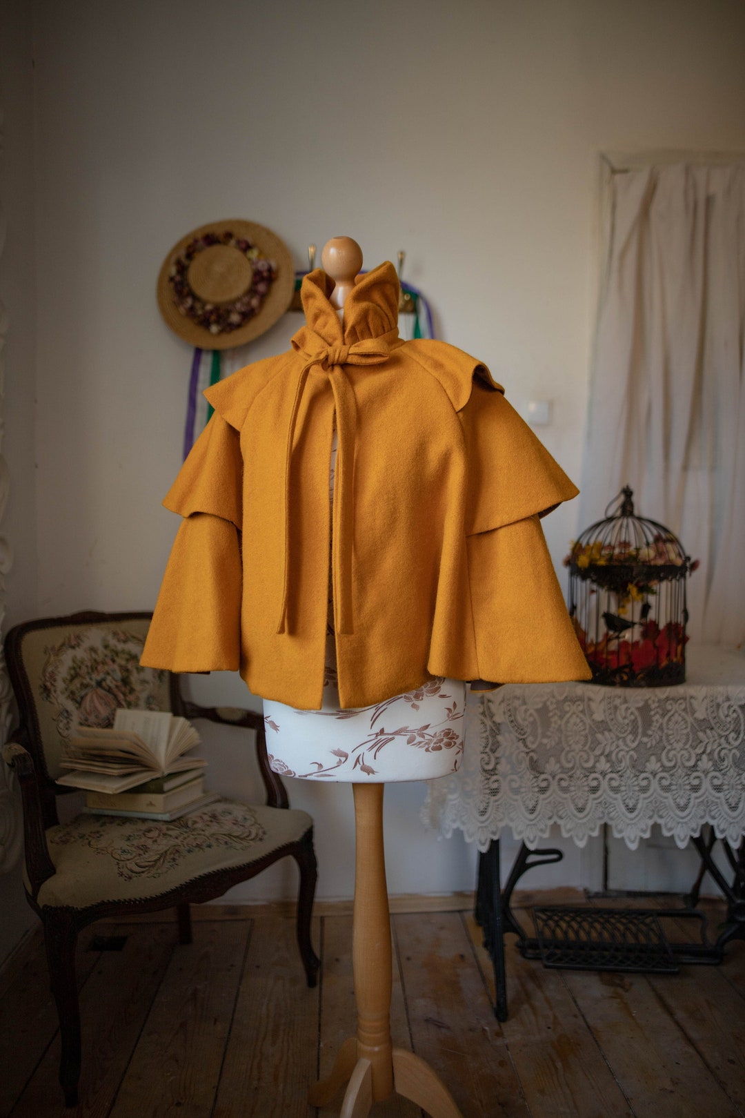 Cape "nellie" in WOOL Edwardian Victorian Vintage Style One Size Fits ...