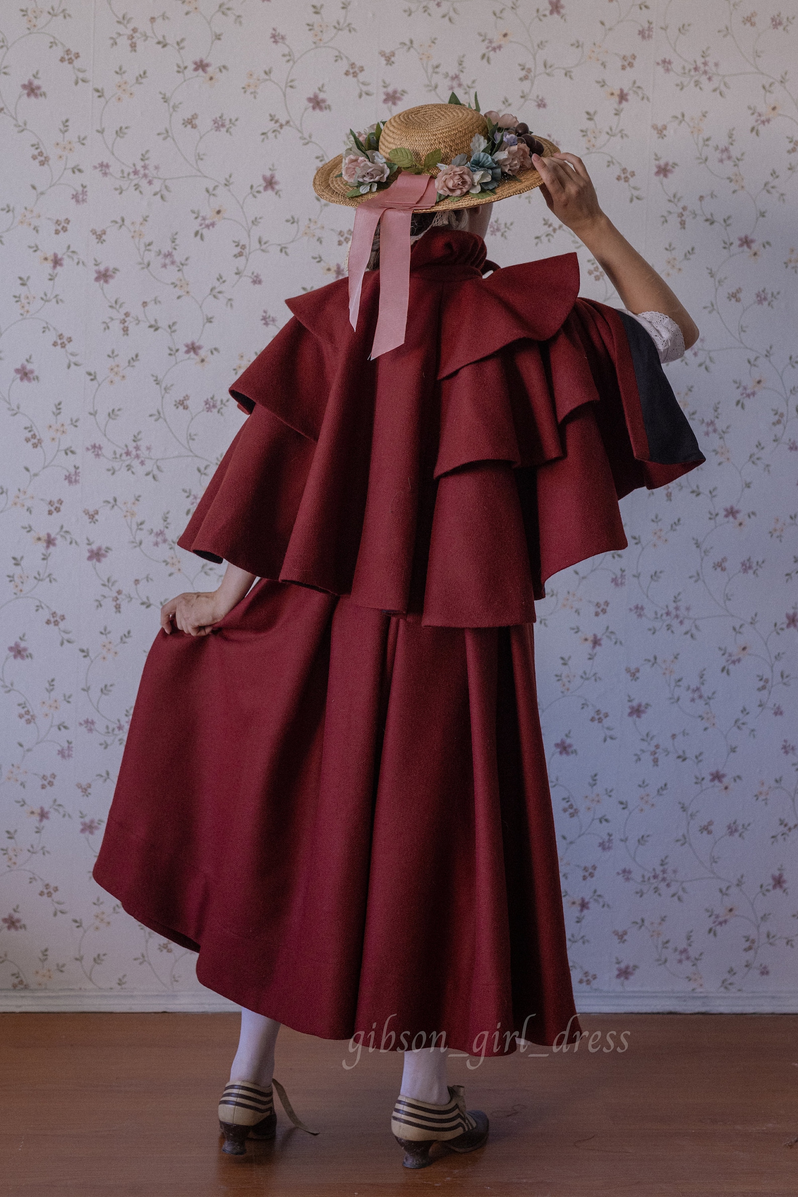 Set - Skirt and Cape in WOOL Edwardian Victorian Vintage Style One Size ...