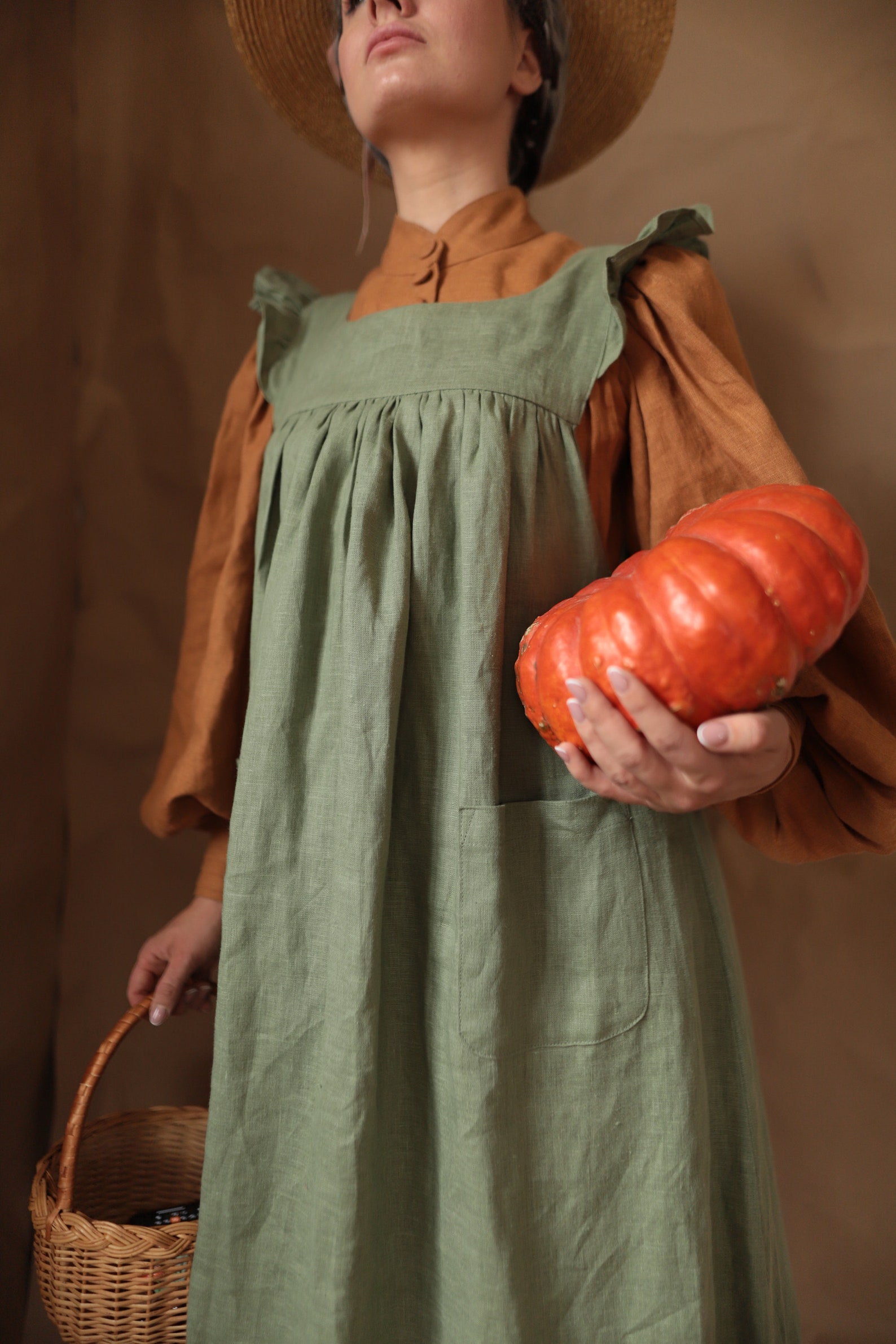 Pinafore sofia Victorian Apron, Linen Edwardian Pinafore - Etsy