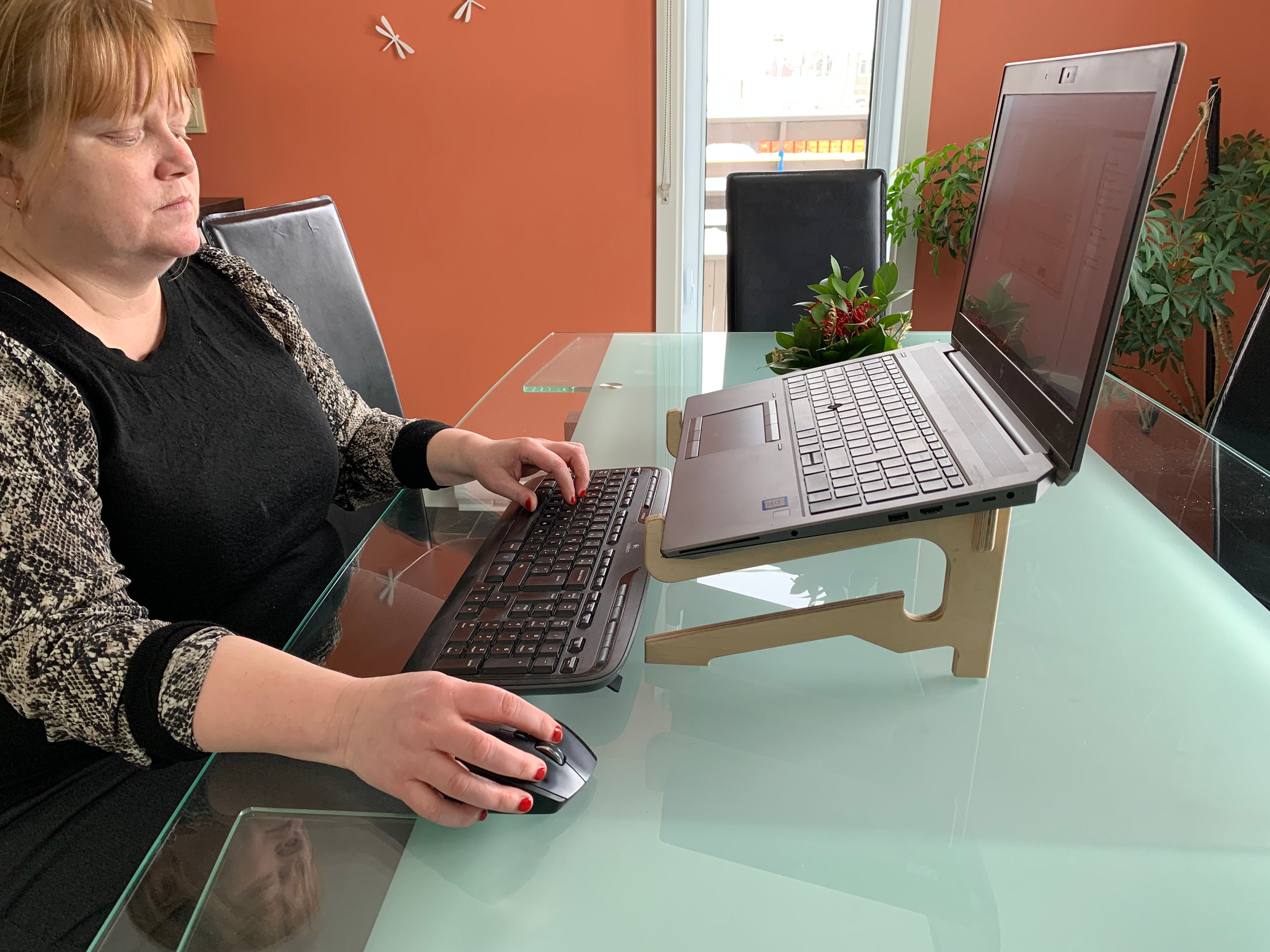 LOW Wooden Laptop Stand for Desk, Removable Stand, Stand With Storage ...