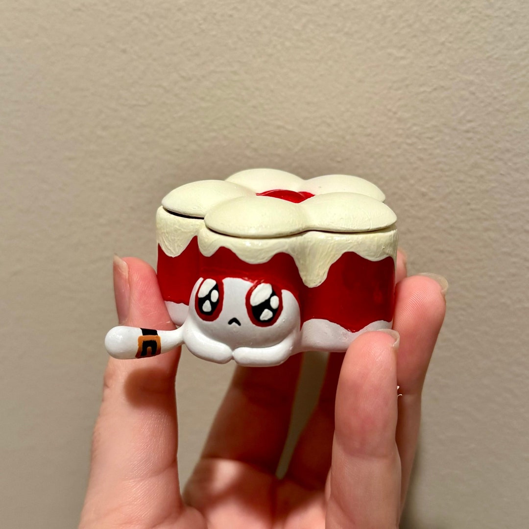 Clara Ruan Mei's Creation Cat Cake Ring Box & Container Figure ...