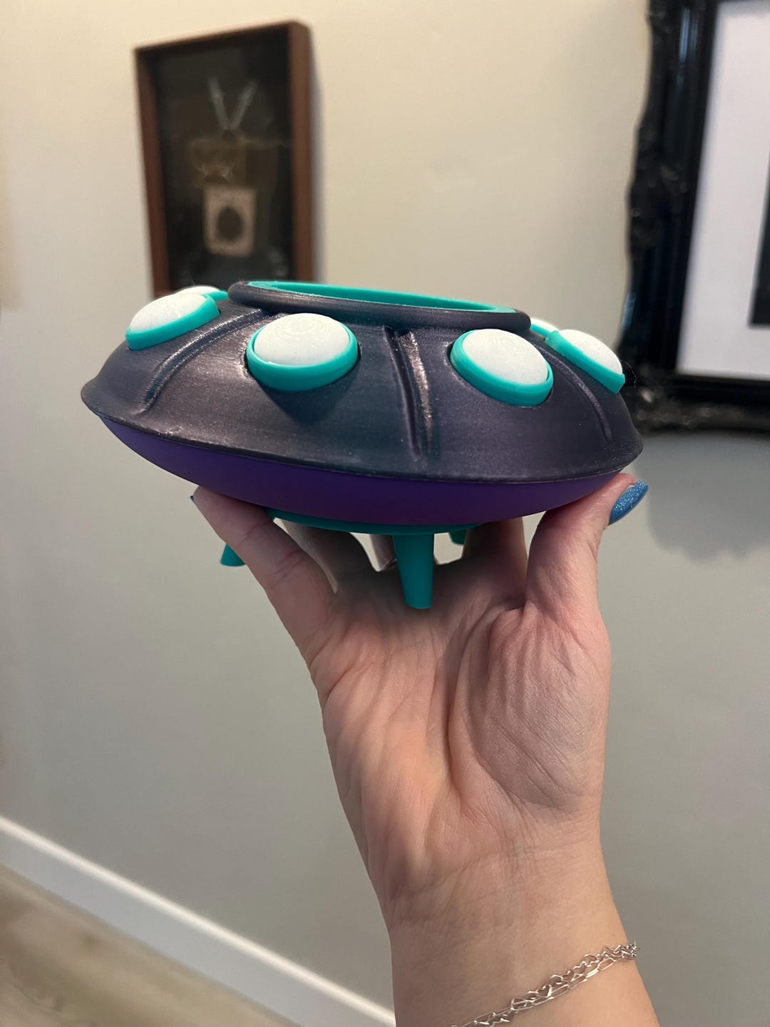 Boo Boo Ufo Holder - Etsy