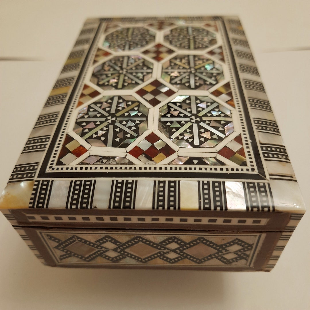 Amazing Egyptian Handmade Jewelry Box - Beech Wood With Inlaid Mother ...