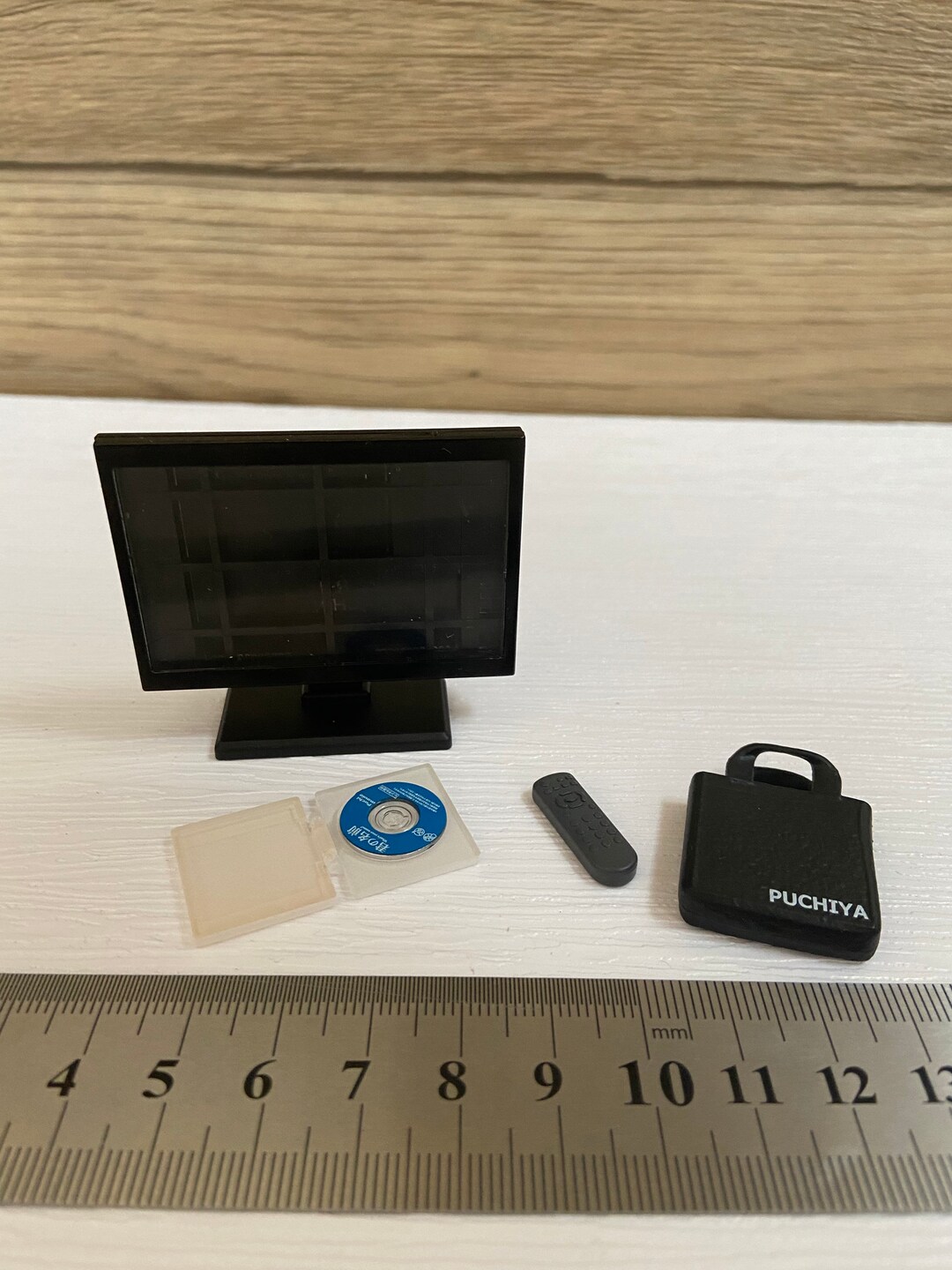 Re-ment Miniature TV With Remote Control Disk Dollhouse Living Room ...