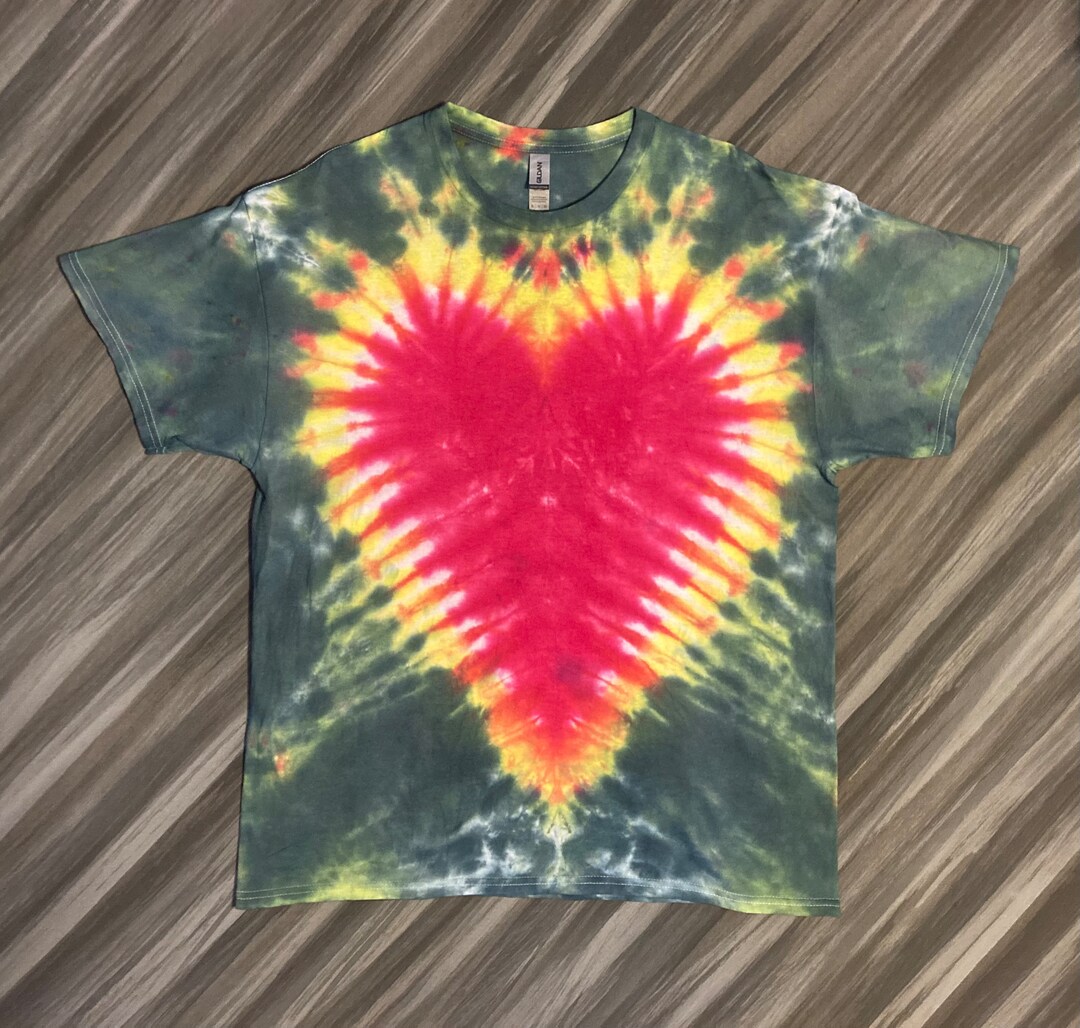Bleeding Heart Tye Dyed Tee Shirt - Etsy