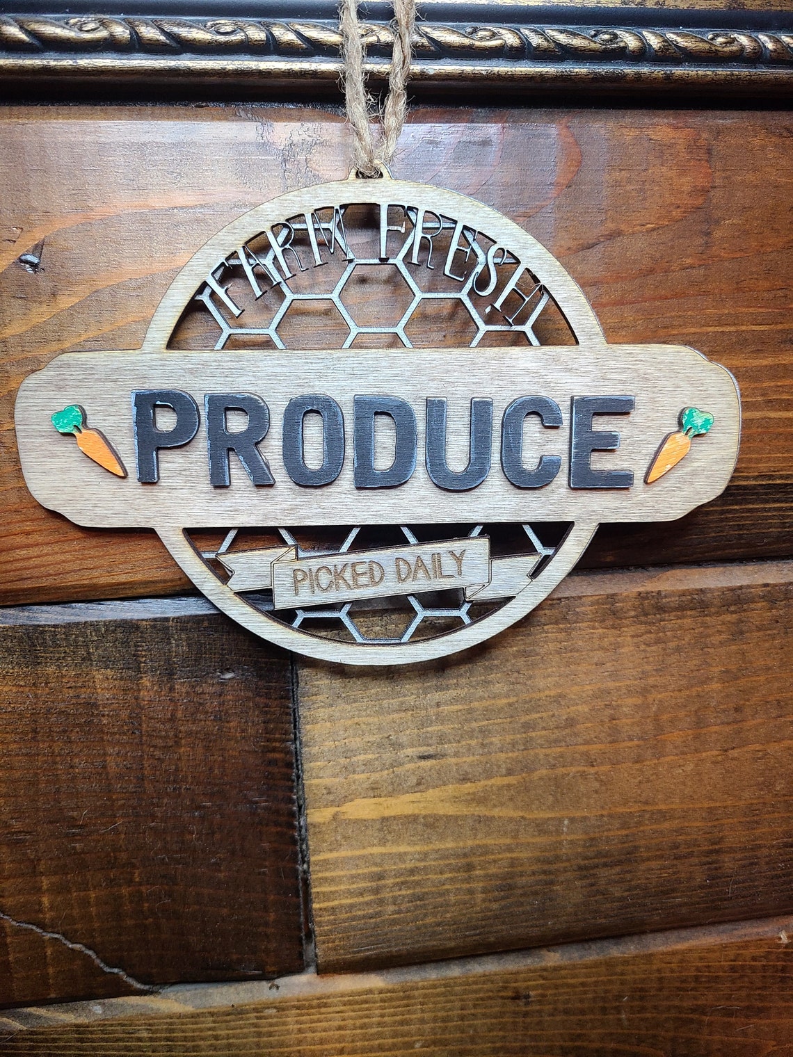 Chicken Wire Farmhouse Signs File - Etsy