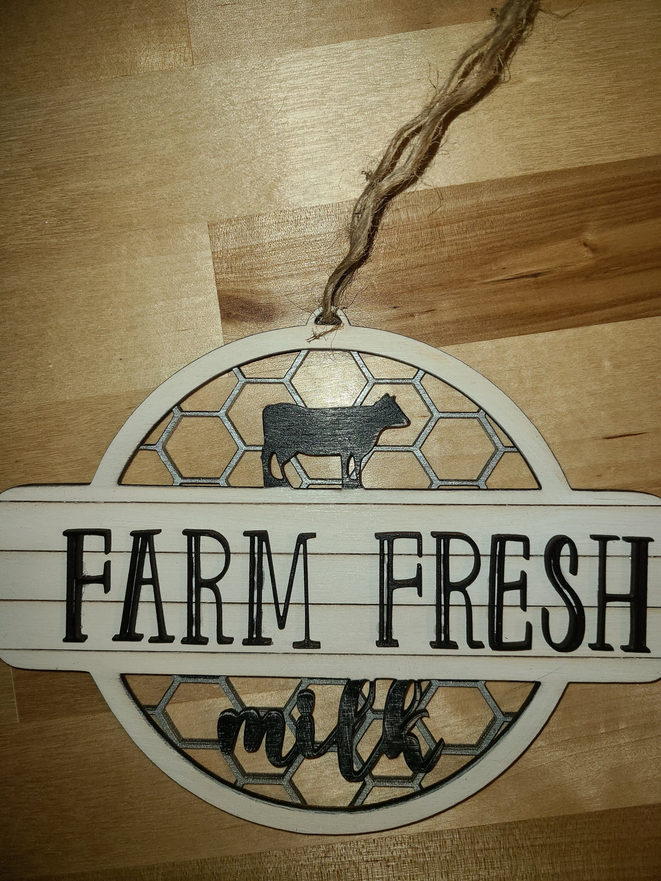 Chicken Wire Farmhouse Signs File - Etsy