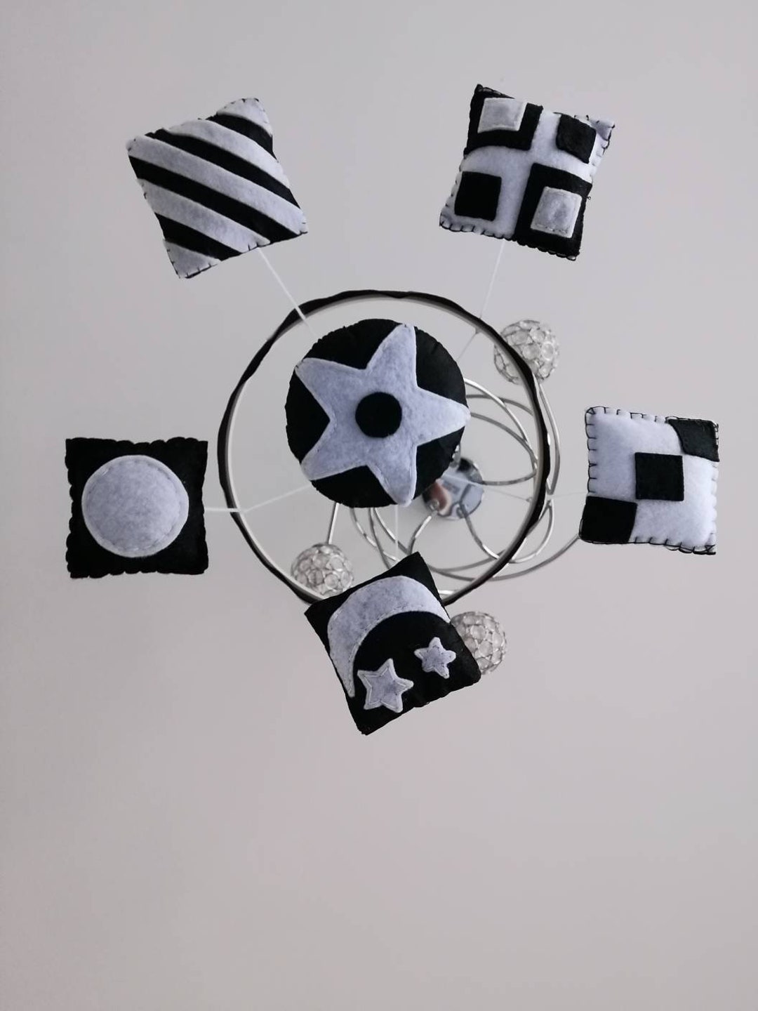 Black and White Montessori Baby Mobile , Sensory Mobile Gift ...