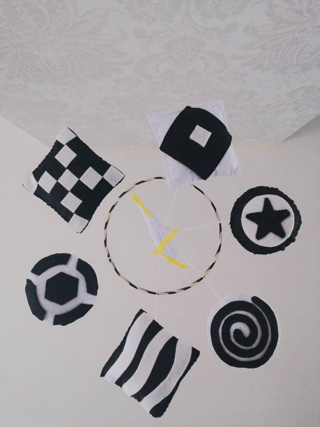 Black and White Newborn Baby Mobile, High Contrast Colours, Montessori ...