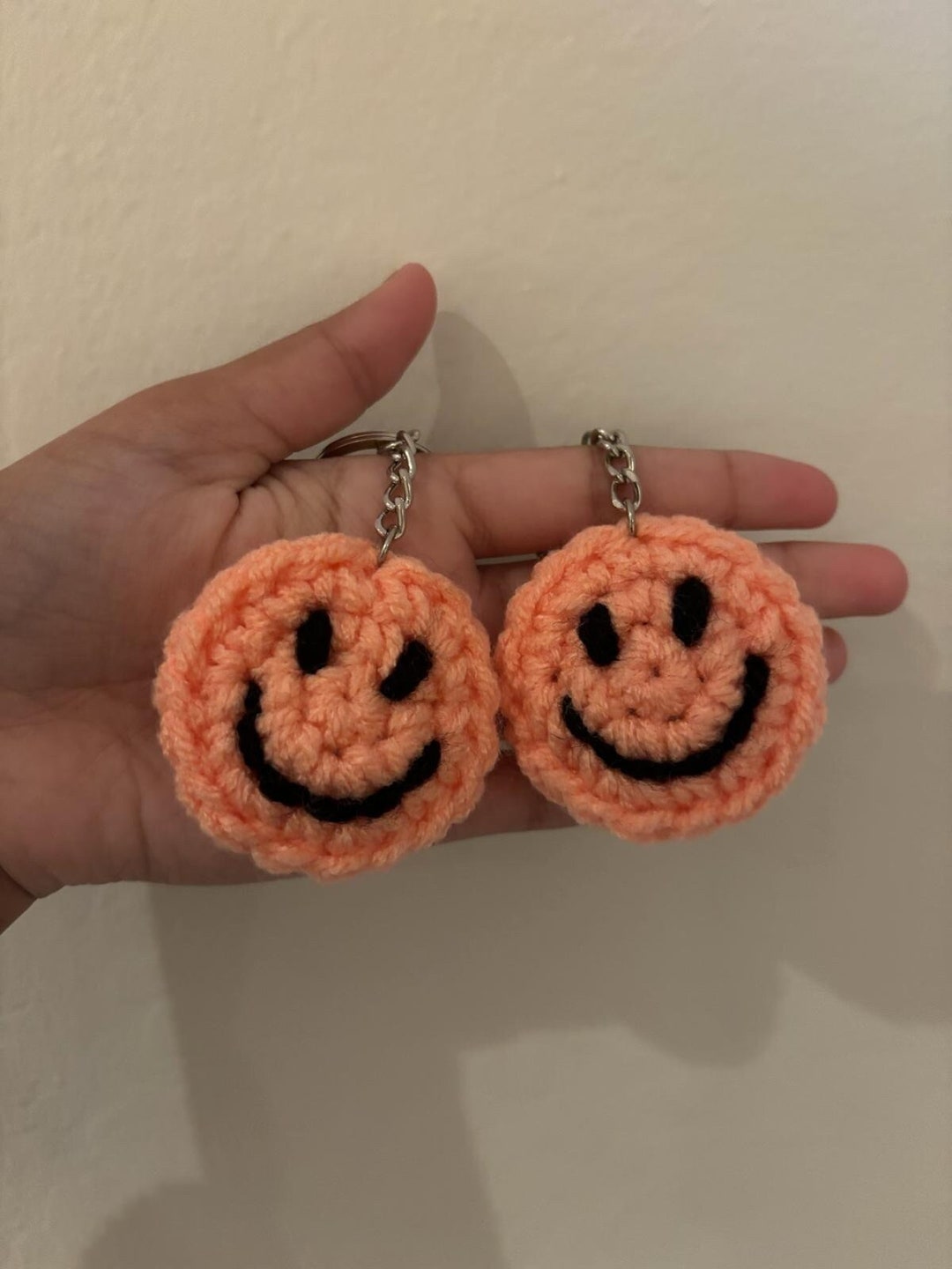 Smiley Face Keychain - Etsy