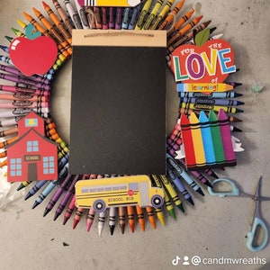 Teacher Appreciation Crayon Wreath - Etsy