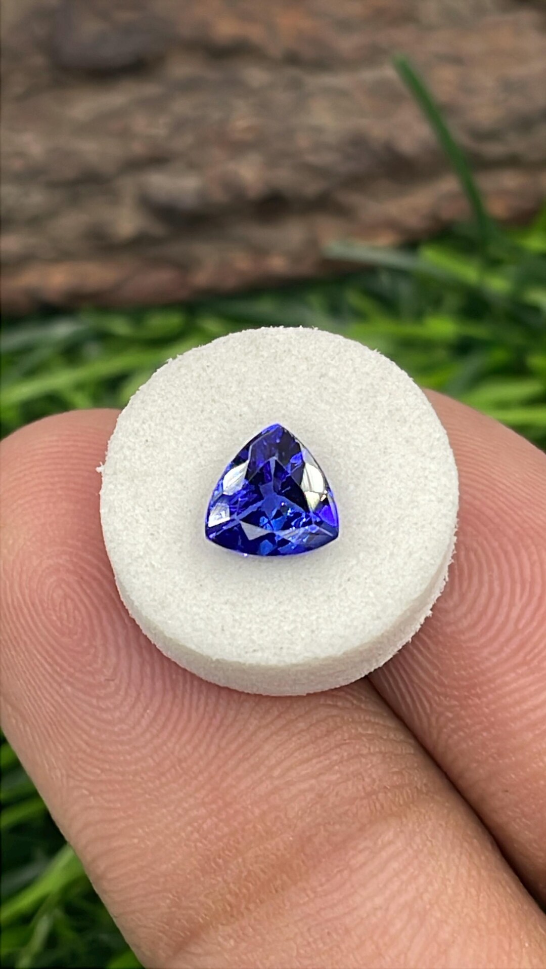 D Block Natural Tanzanite 5.5 Mm Trillion Shape Faceted Loose Gemstone ...