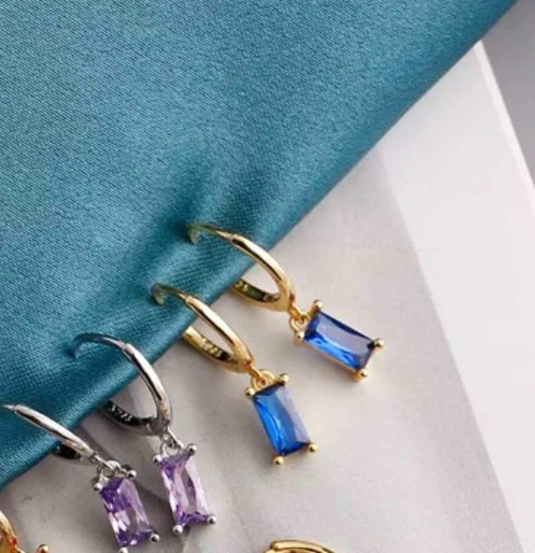 blaue-rechteck-reifen-rechteckige-hoops-hoop-ohrringe-gold-hoops