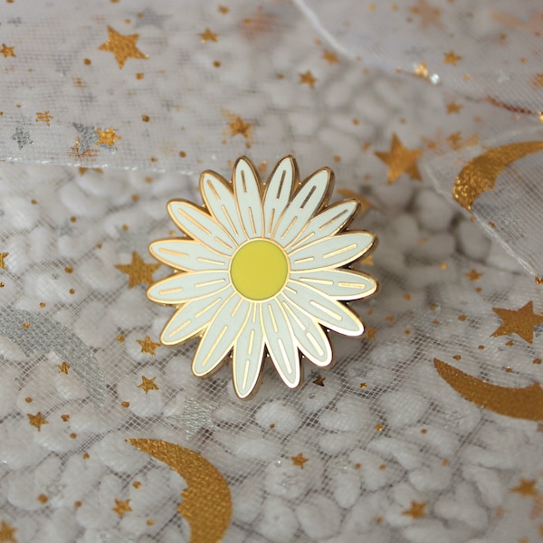 Daisy Enamel Pin - Etsy
