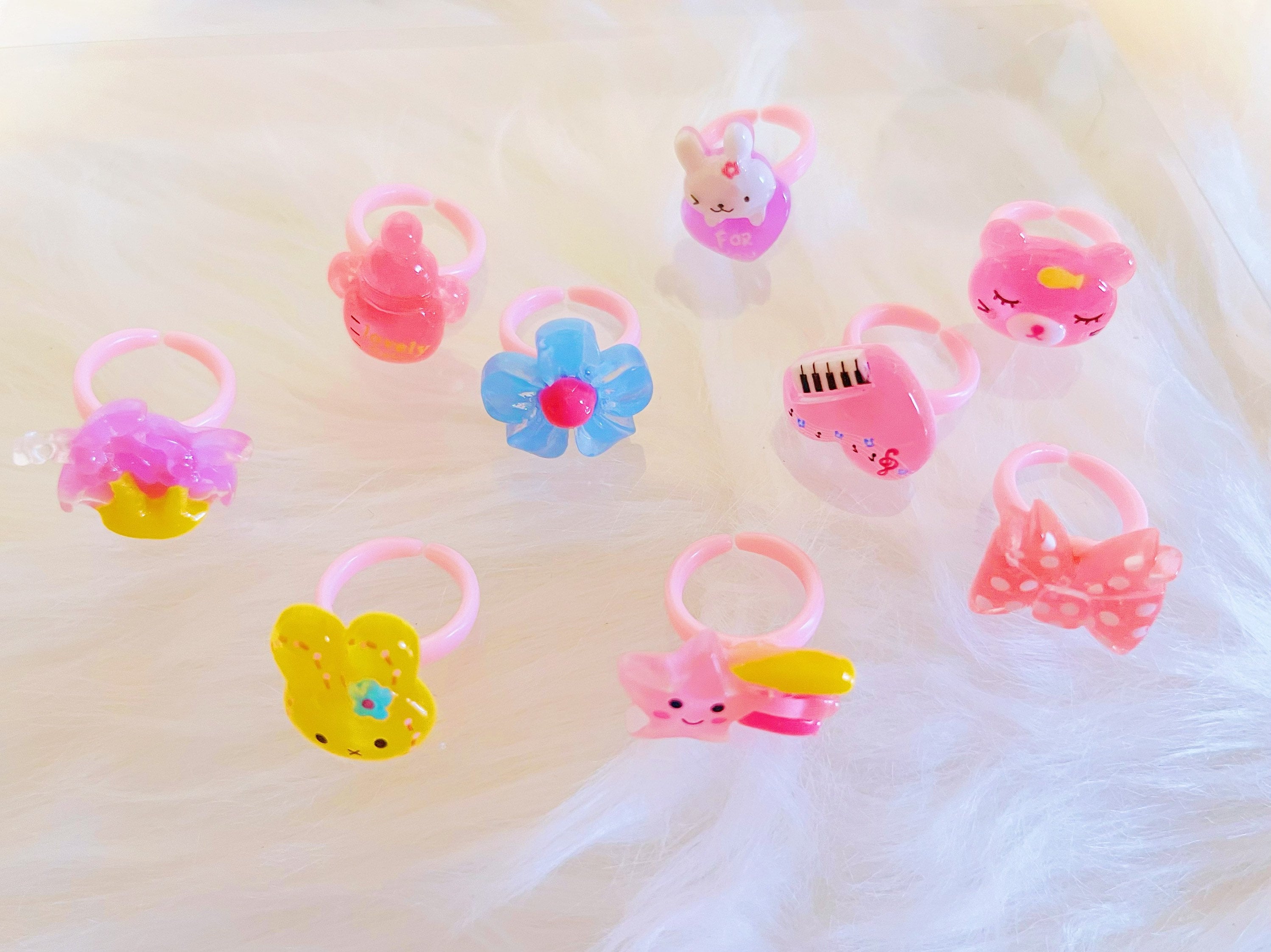 50 Pieces Kids Rings, Little Girls Cute Design Rings Set in the Box ...