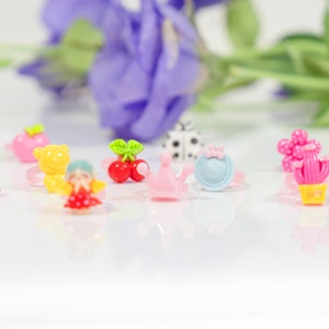 50 Pieces Kids Rings, Little Girls Cute Design Rings Set in the Box ...