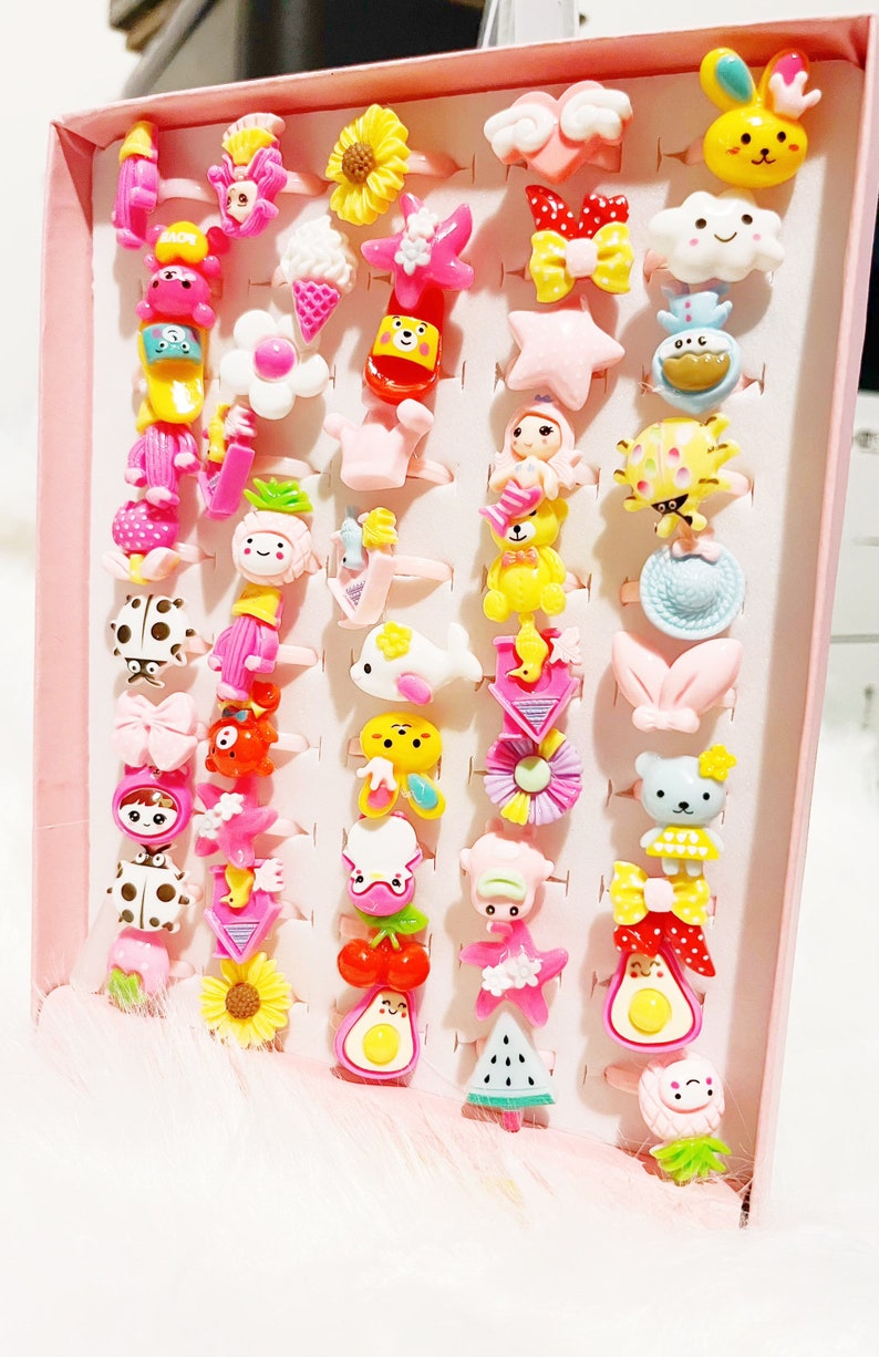 50 Pieces Kids Rings, Little Girls Cute Design Rings Set in the Box ...