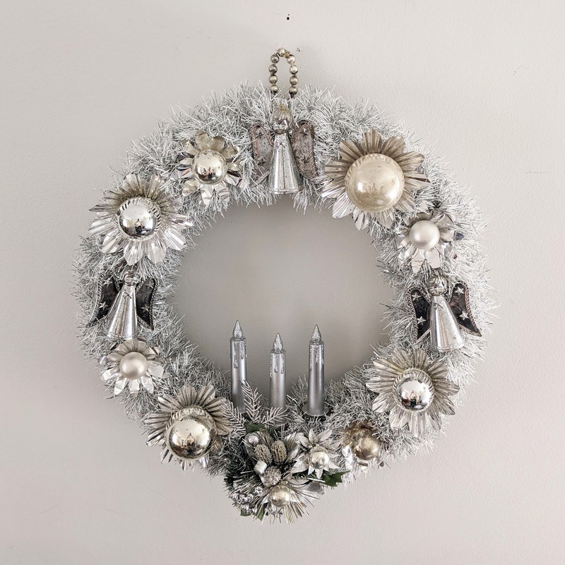 Silver Wreath - Etsy