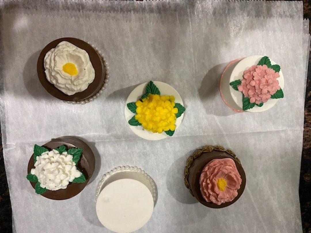 Mini Elegant Wedding Cakes 1 Dozen - Etsy