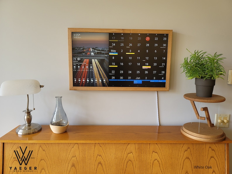 32in QHD Smart Calendar / Smart Wall Display / Photo Viewer - Etsy