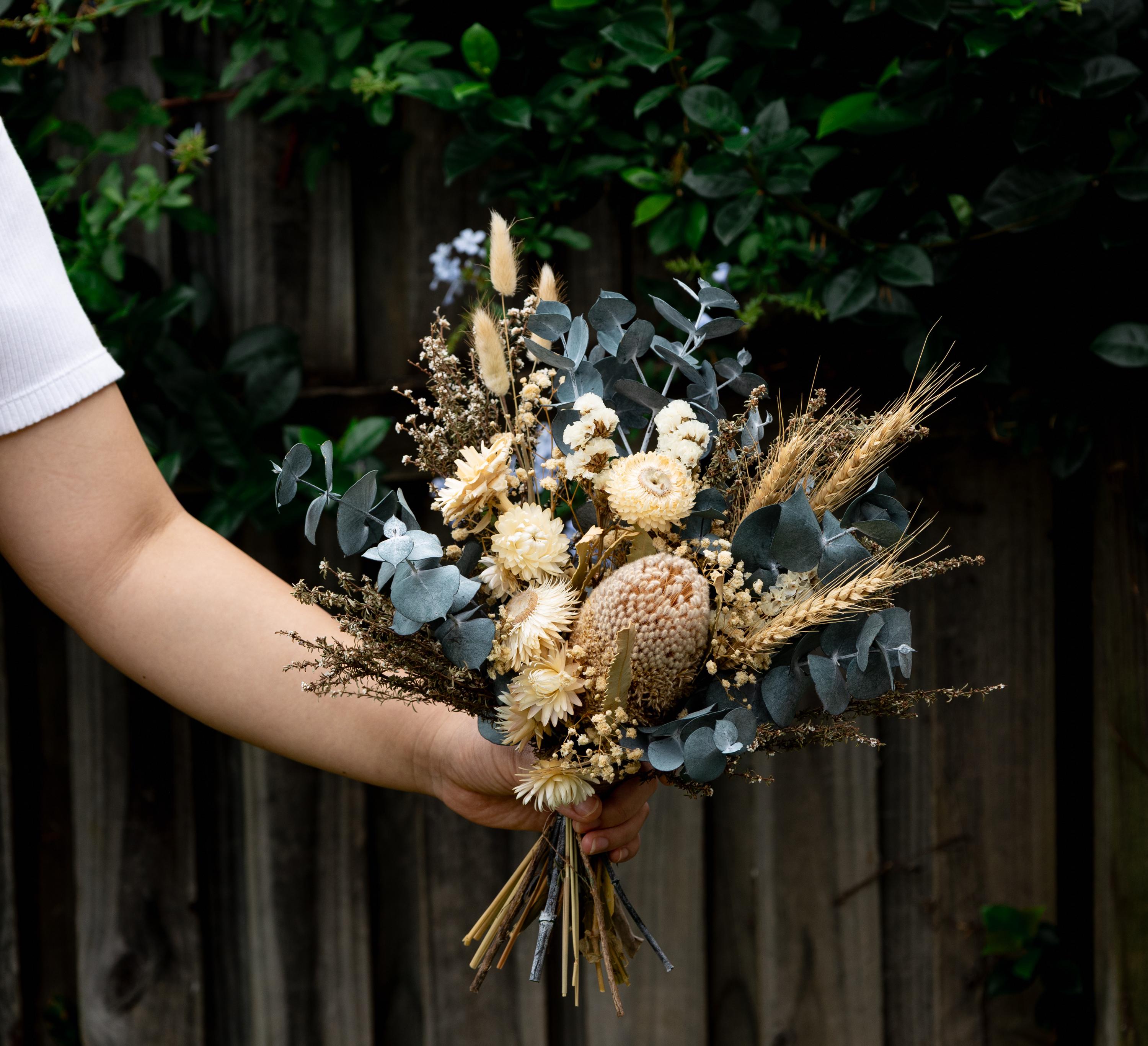 Australian Dried Flower Bouquet: Banksia, Eucalyptus, Native Posy - Etsy