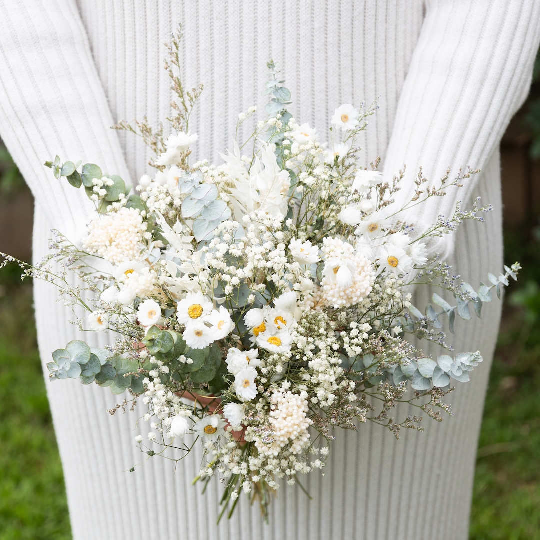 Dried Baby S Breath Bouquet Daisy Eucalyptus Wedding Flowers Etsy