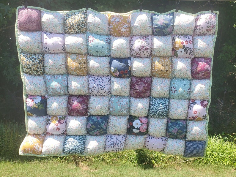 Small Puff Quilt - Etsy