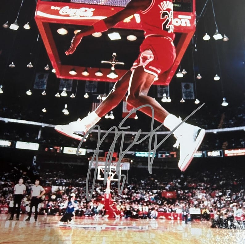 Fotografía de 11 x 14 firmada por los Chicago Bulls de MICHAEL JORDAN ...