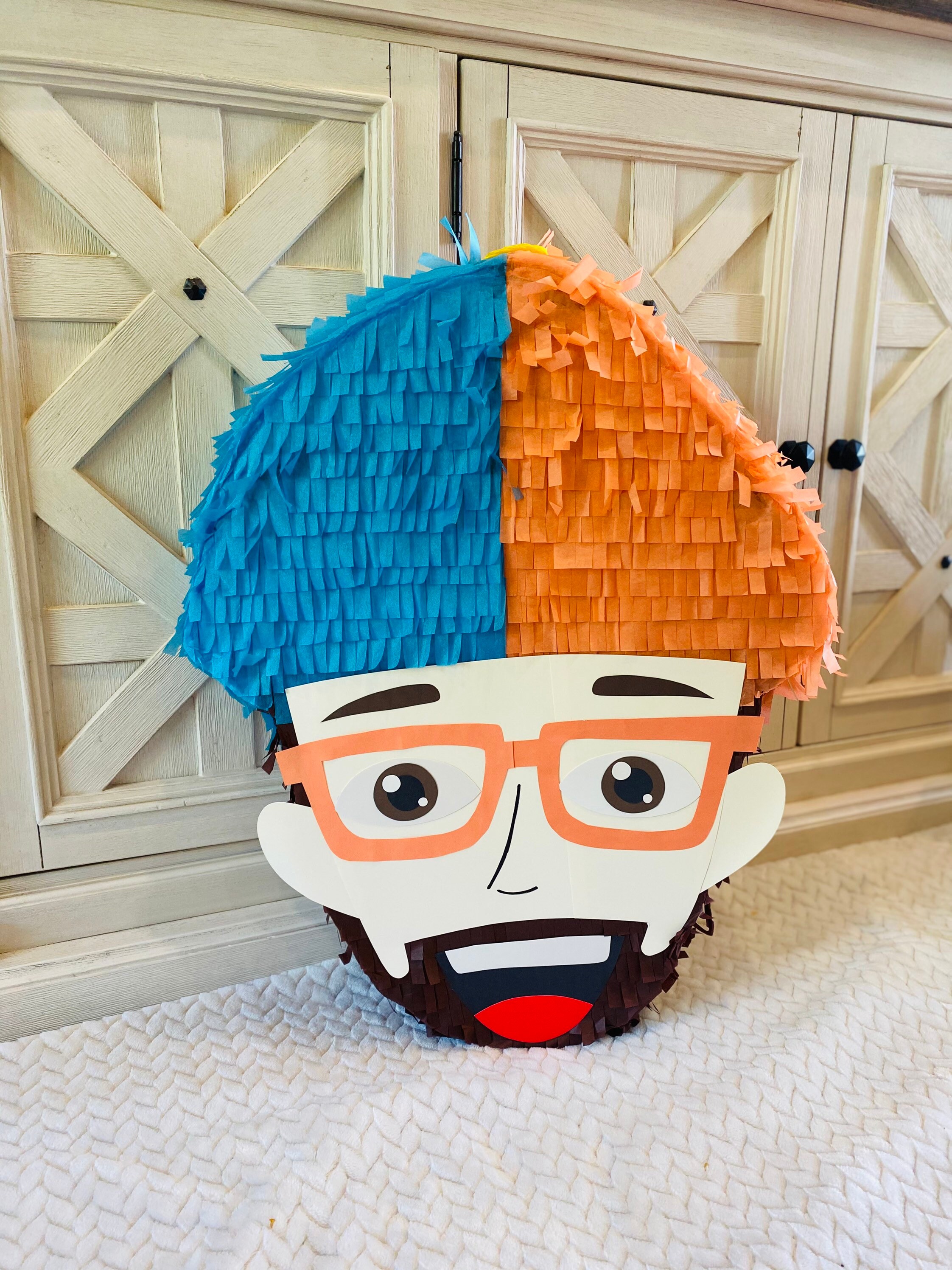 Blippi Pinata inspirado Blippi inspirado Piñata Party Supplies | Etsy