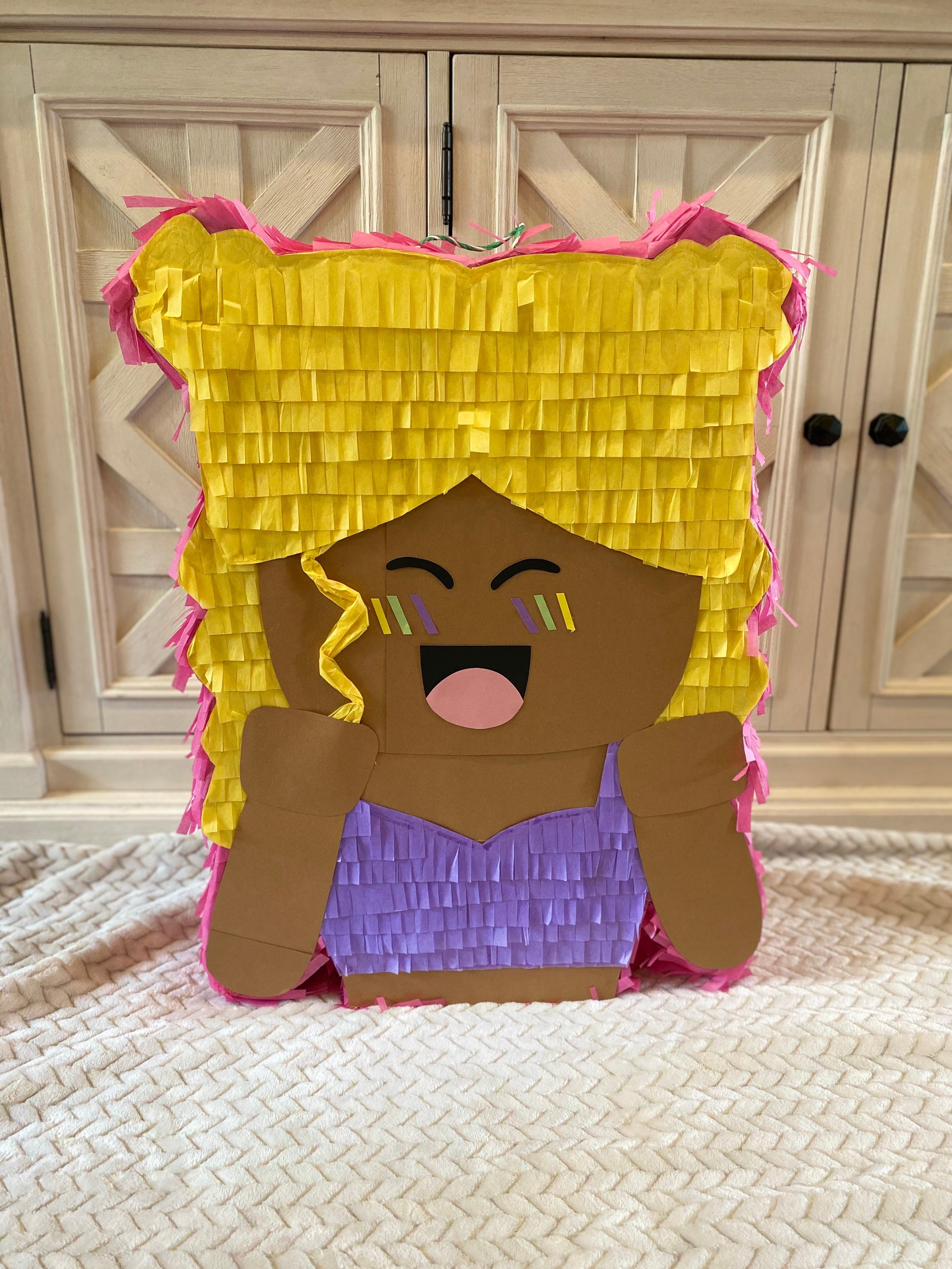 Roblox Girl Inspired Pinata Roblox Party Supplies - Etsy