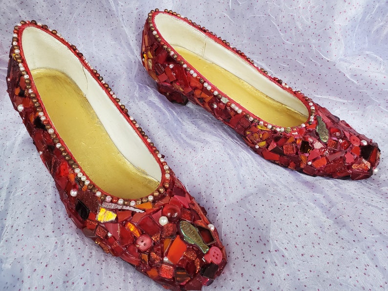 Dorothy's Mosaic Ruby Slipper Sculpture - Etsy