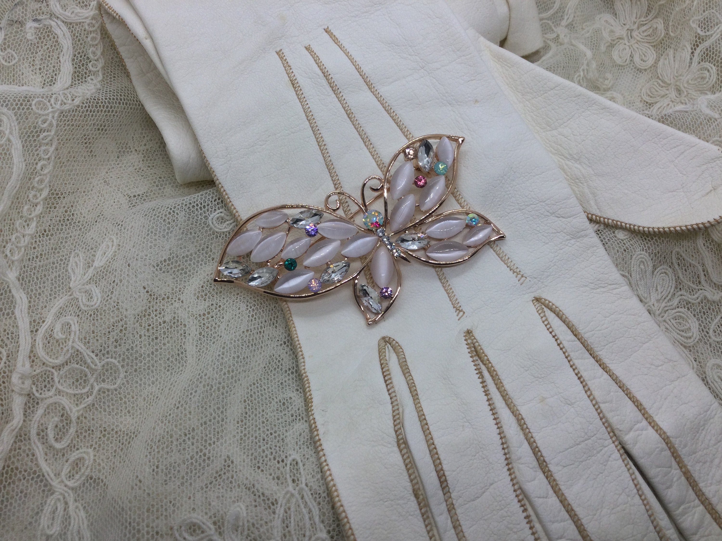 BUTTERFLY PIN/ Butterfly Brooch/ Scarf Pin/ Delicate - Etsy Canada