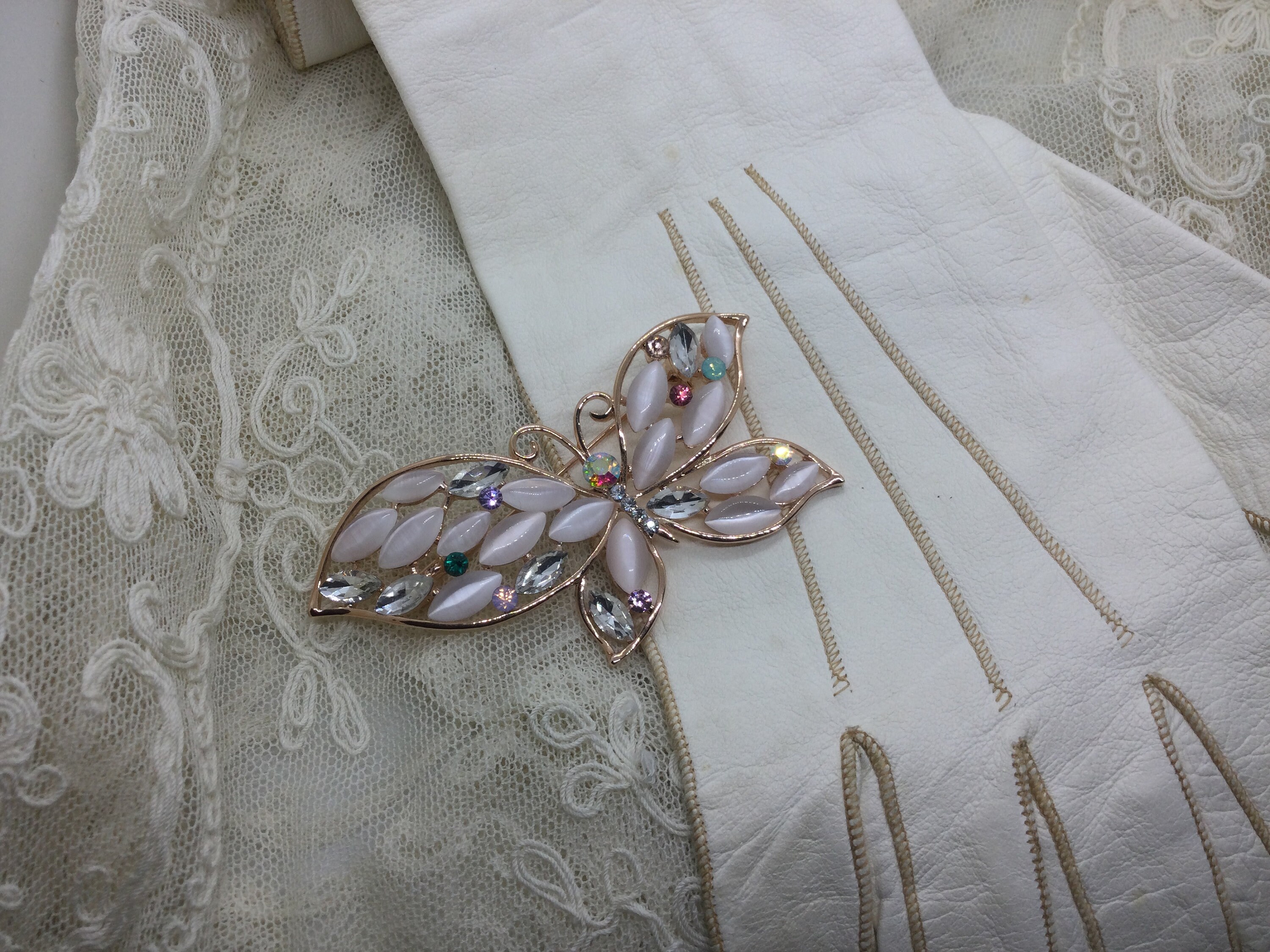 BUTTERFLY PIN/ Butterfly Brooch/ Scarf Pin/ Delicate - Etsy Canada